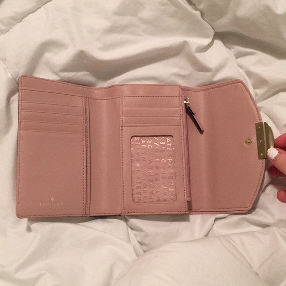 kate spade | Bags | Kate Spade Mulberry Street Callie Wallet | Poshmark